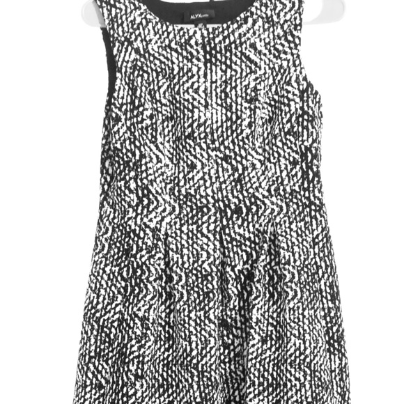Alyx | Dresses | Kneelength Dress | Poshmark